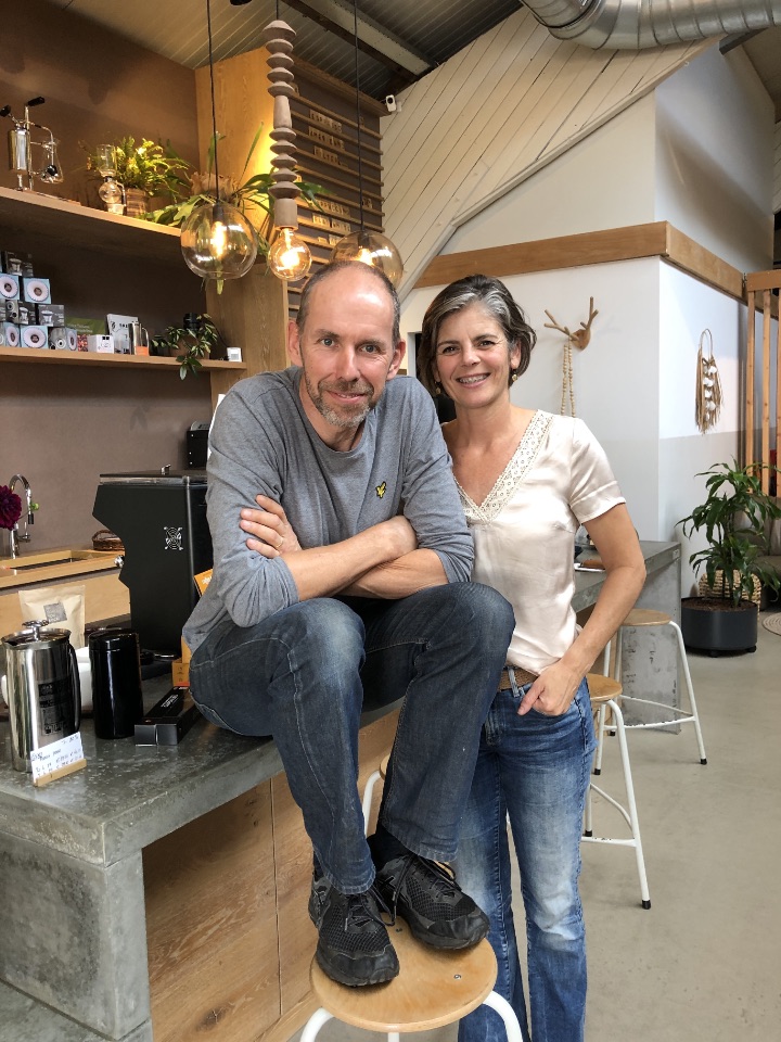 Op bezoek bij… Gerben en Annemiek Hettinga van KoffieDok ...